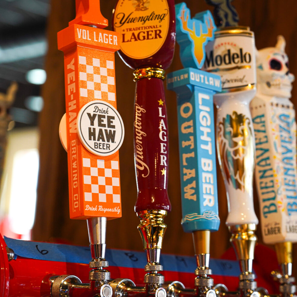 Puckers Sports Bar in Gatlinburg - Food, Drinks & Sports